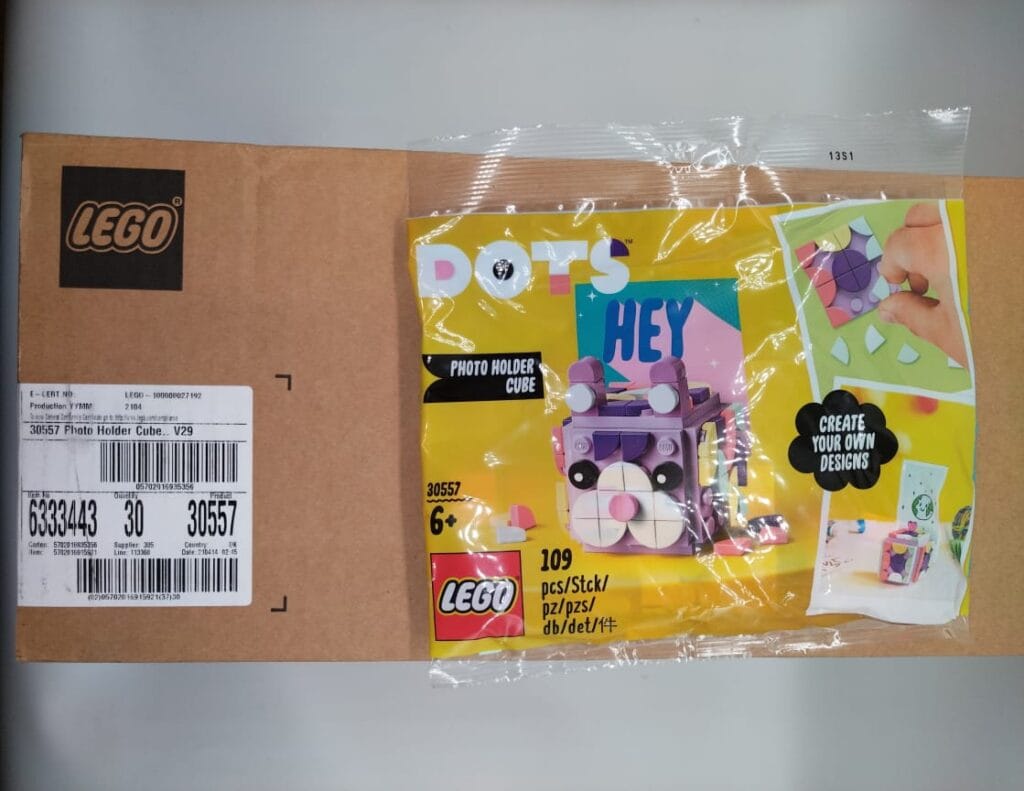 Top Quality LEGO DOTS Photo Holder Cube Polybag 30557 Bulk 30 Bags ...